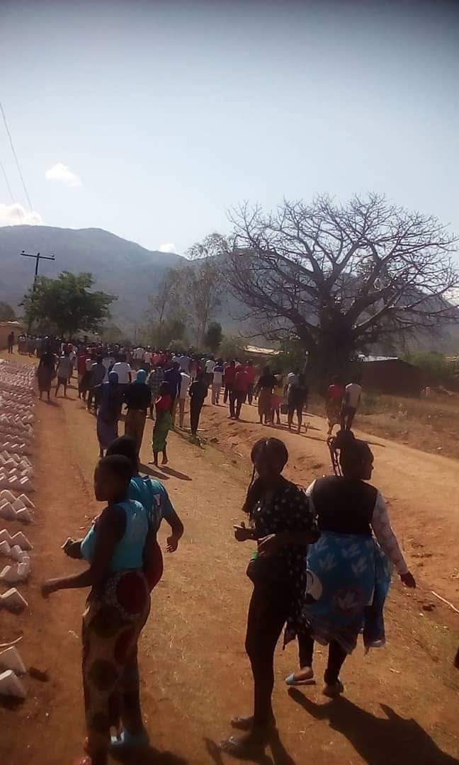 Truck Carrying Maize Catches Fire On Chikwawa Road – Face of Malawi