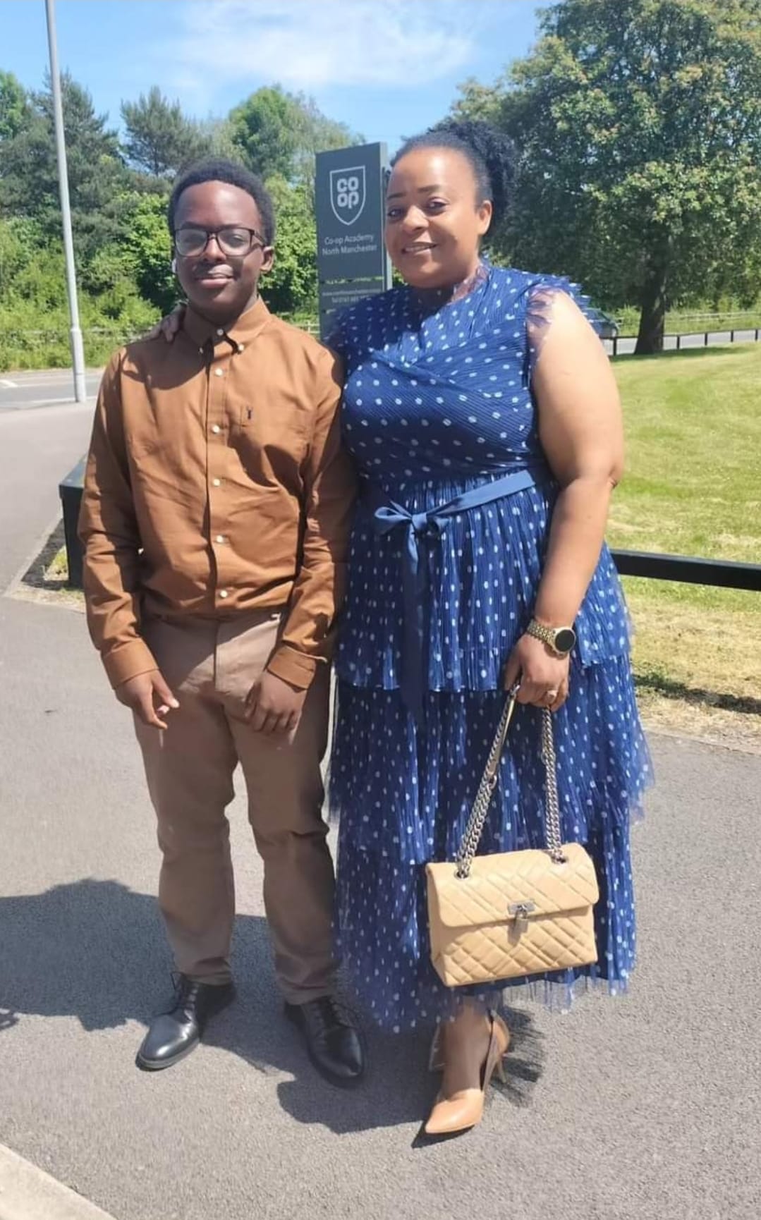 Karonga Police Officers Arrested for Allowing Alcohol and Phones in ...