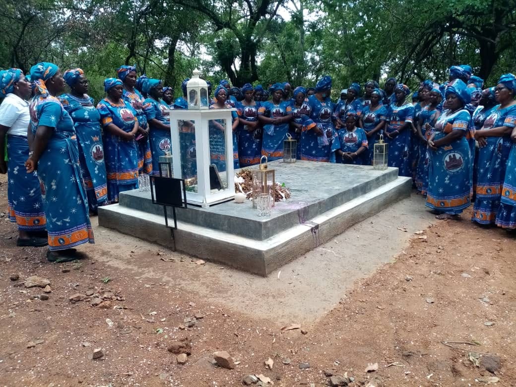 Catholic women from Blantyre prays at Chilima’s grave – Face of Malawi