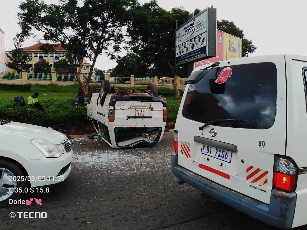 Four Injured as Minibus Overturns at Chichiri Roundabout in Blantyre ...